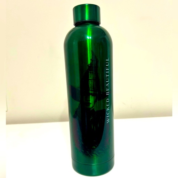 Disney | Dining | Universal Studios Elphaba Wicked Beautiful Tumbler ...